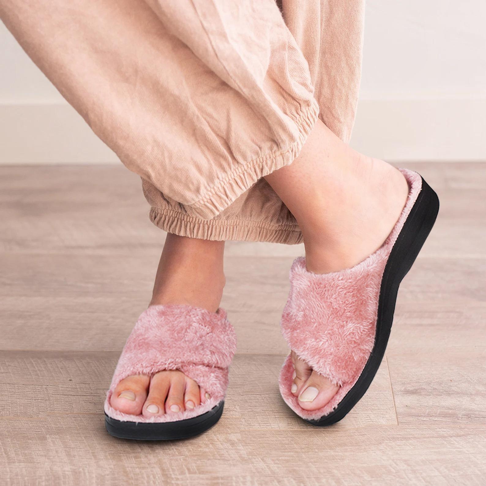 Winter Sandals for Ladies: Stylish & Comfort Choice for the Cold Seaso ...